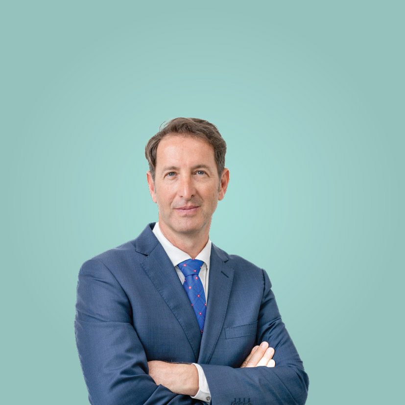 Dr. Levente Deak - Cosmesurge